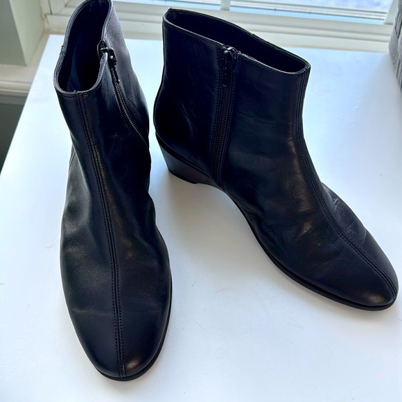 THE FLEXX | Shoes | The Flexx Black Leather Ankle Booties Size 8 | Poshmark